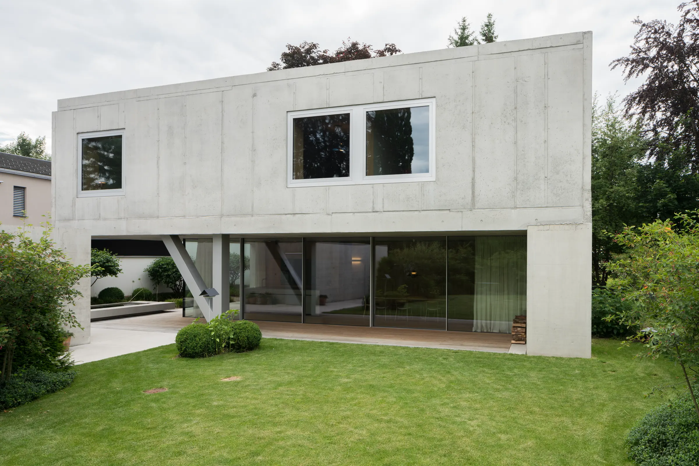 uF Haus | Sky-Frame uF Haus | Sky-Frame