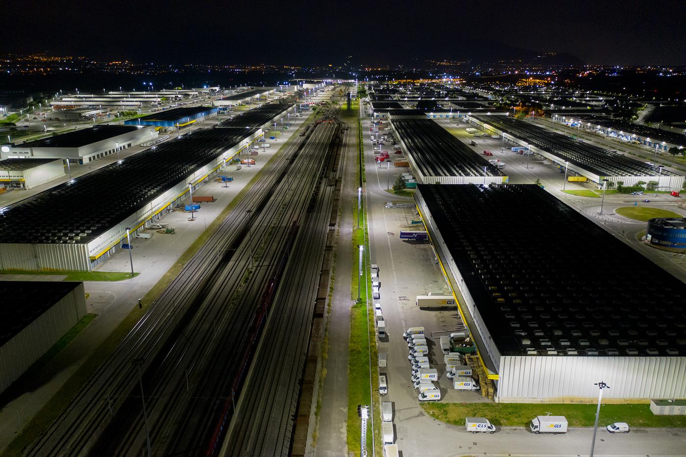 Airport Lighting | Thorn Lighting