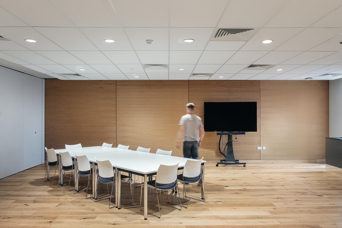 Cetus Downlight | Thorn Lighting