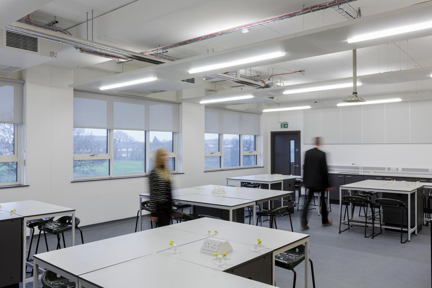 Secondary School Lighting | Thorn Lighting