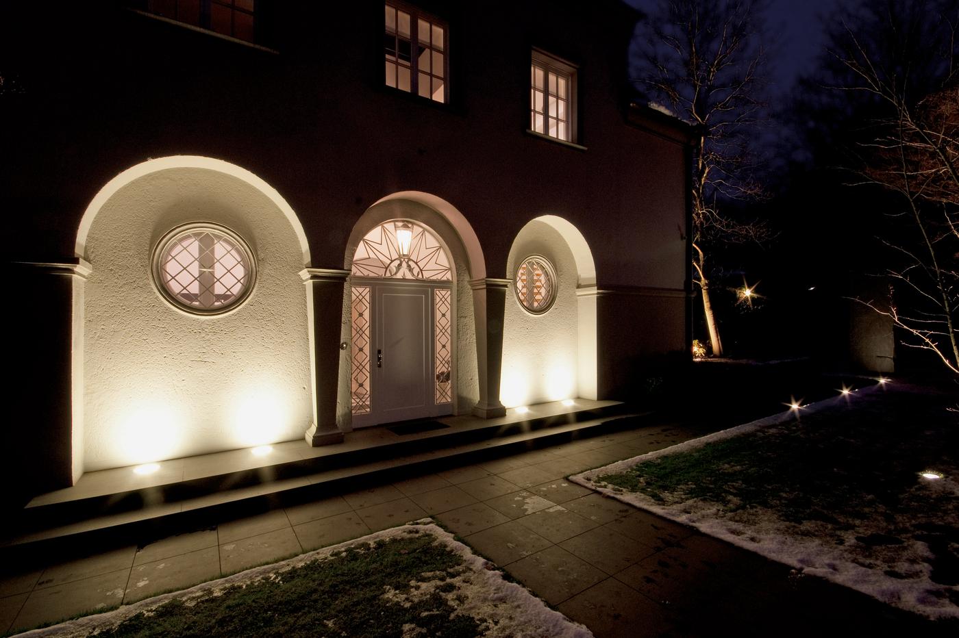 Cesar Opera Walk Over IP67 in-ground luminaire | Thorn Lighting