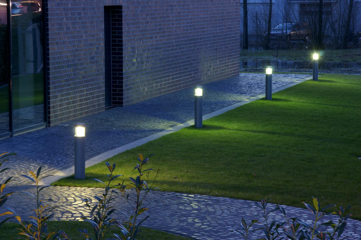 Borne Cesar Stroll | Thorn Lighting