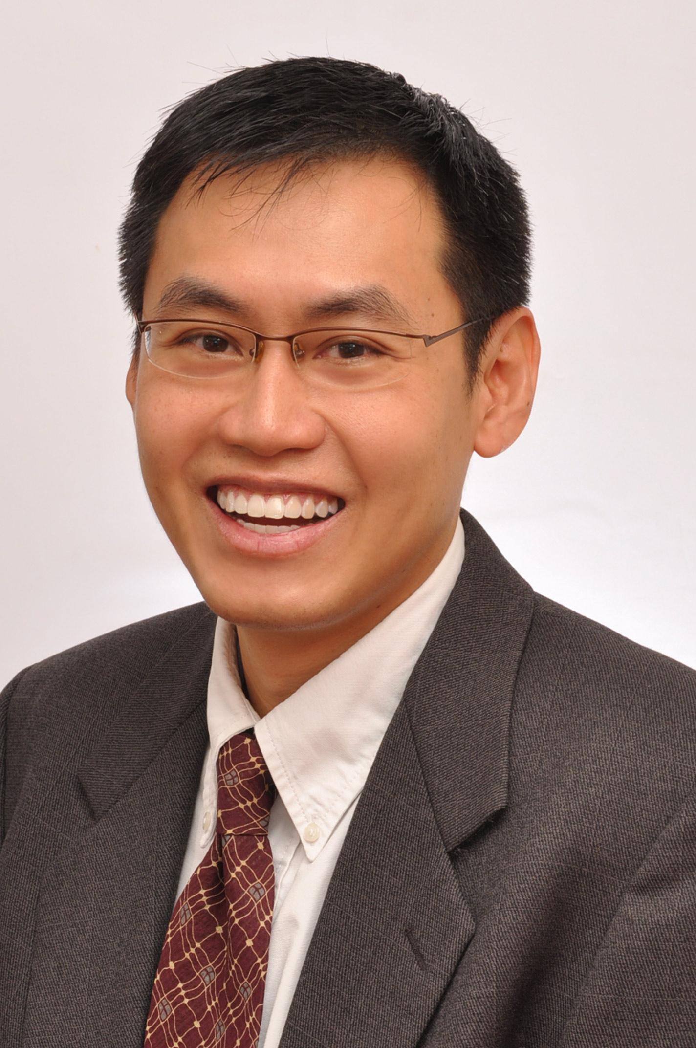 Dr Tan Tiat Heng Edwin - Spesialis Prostodonsia | Gleneagles Hospital