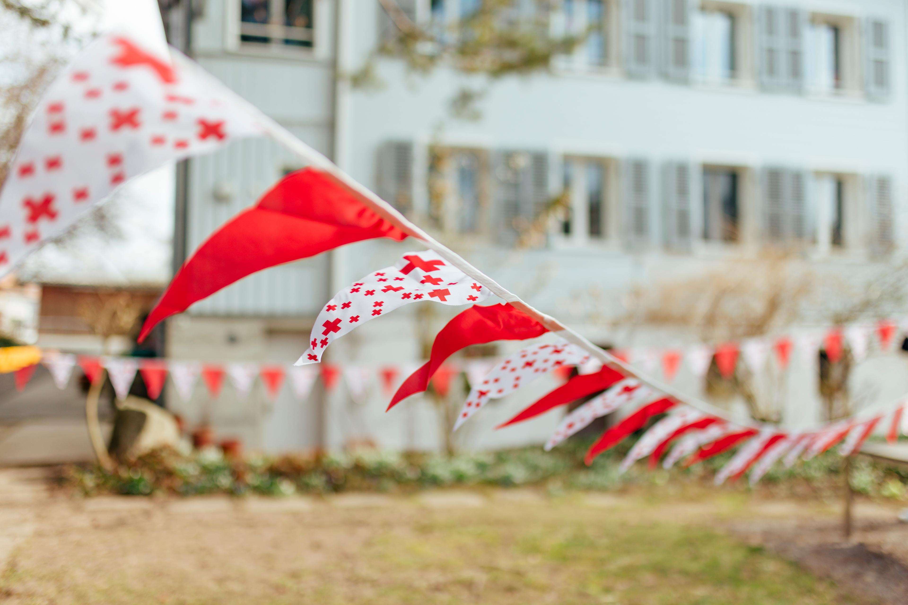 Les sept Principes fondamentaux de la Croix-Rouge | CRS